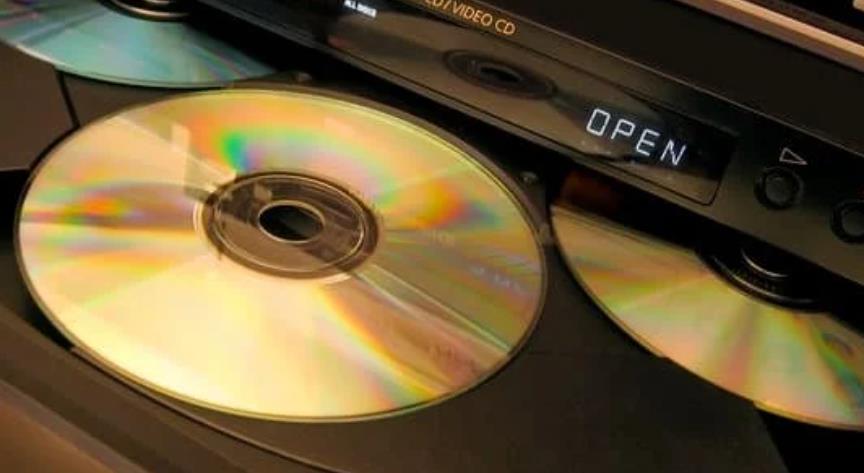 How to Get Rid of Old DVD and VCR Players? | Snappy